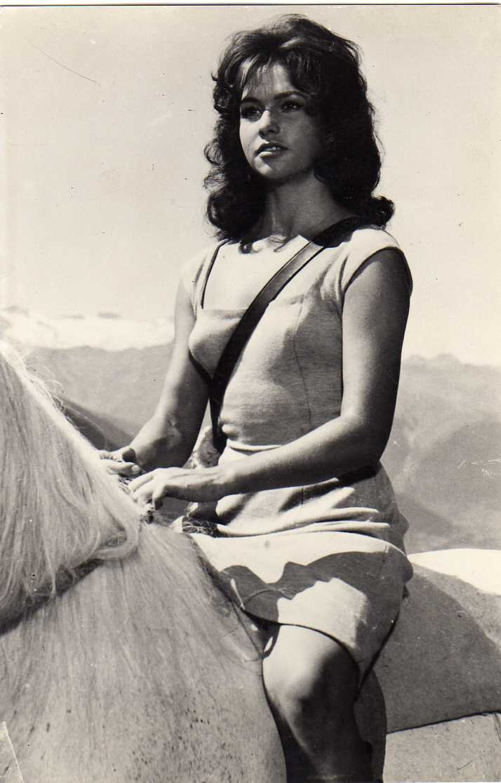 Picture of Jeanne Valérie