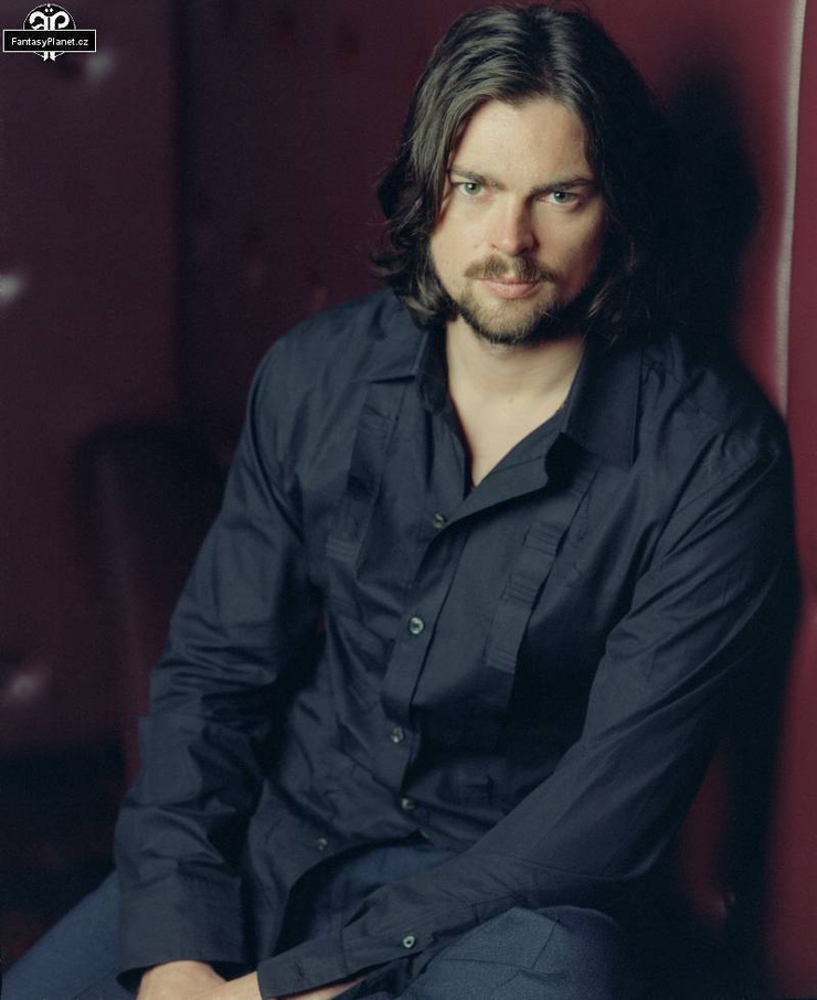 Picture of Karl Urban