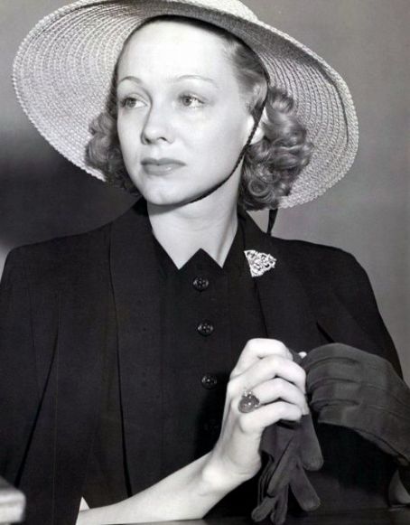 Image of Claire Dodd