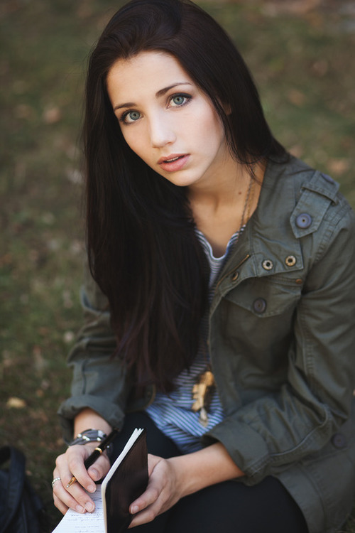Picture of Emily Rudd