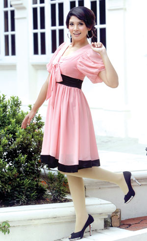 Izreen Azminda image