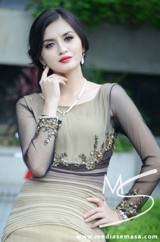 Picture of Hanez Suraya