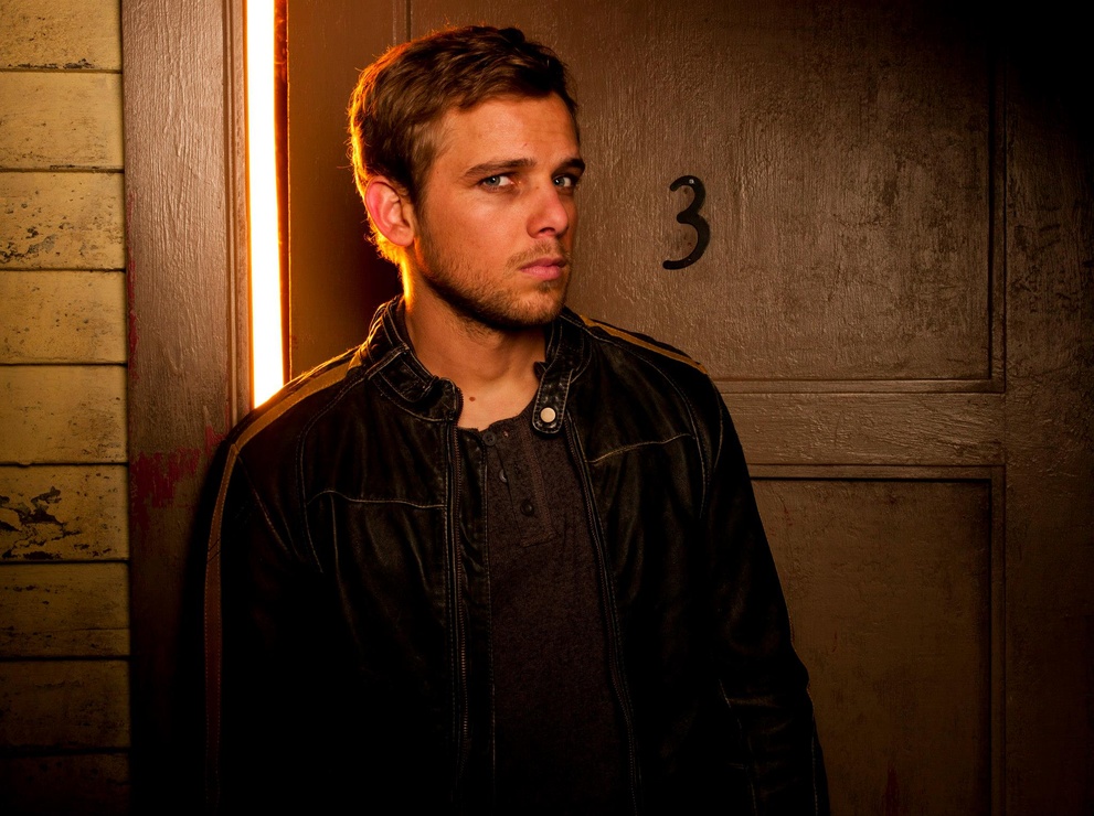 Picture of Max Thieriot