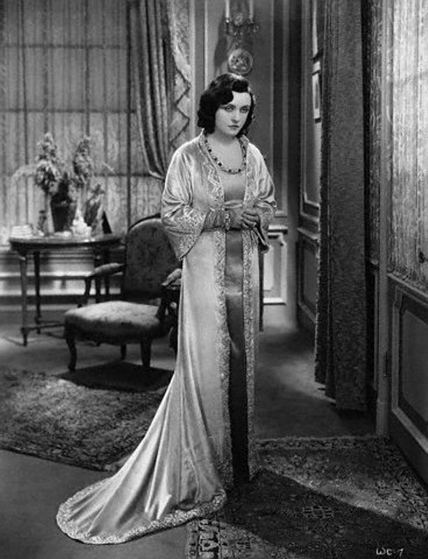 Pola Negri image