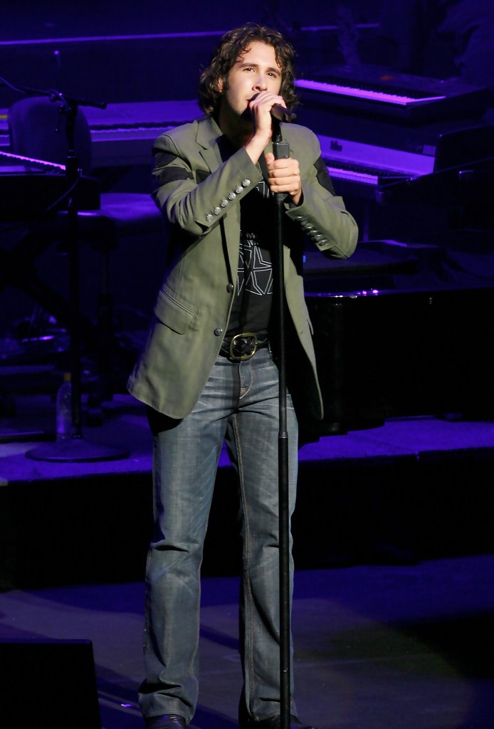 Picture of Josh Groban