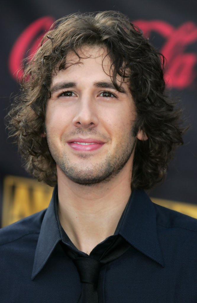 Josh Groban image
