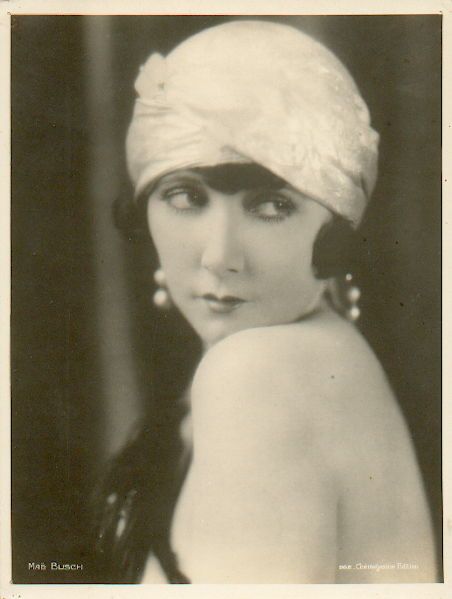 Mae Busch image