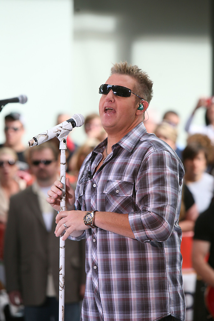 Image of Gary LeVox