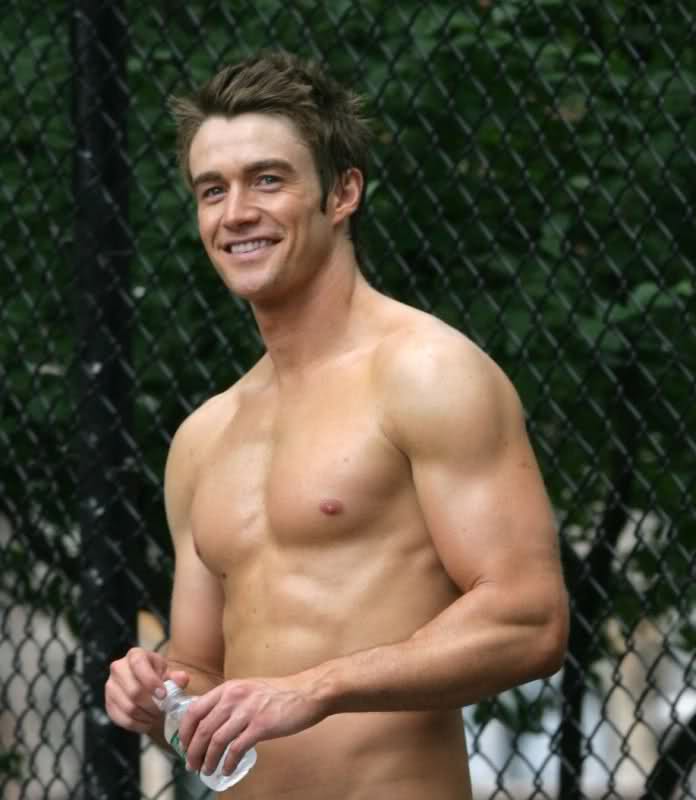 Picture of Robert Buckley