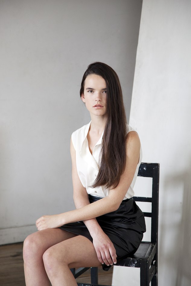 Zoe Colivas image