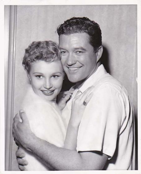 Picture of Mari Aldon