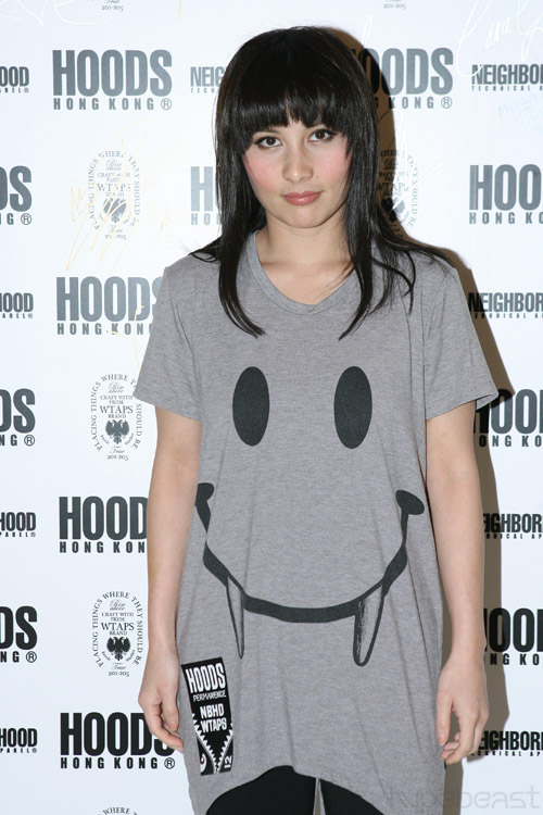 josie ho ..emily browning look alike?