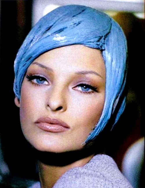 Picture Of Linda Evangelista