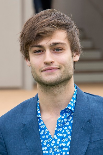 Picture of Douglas Booth