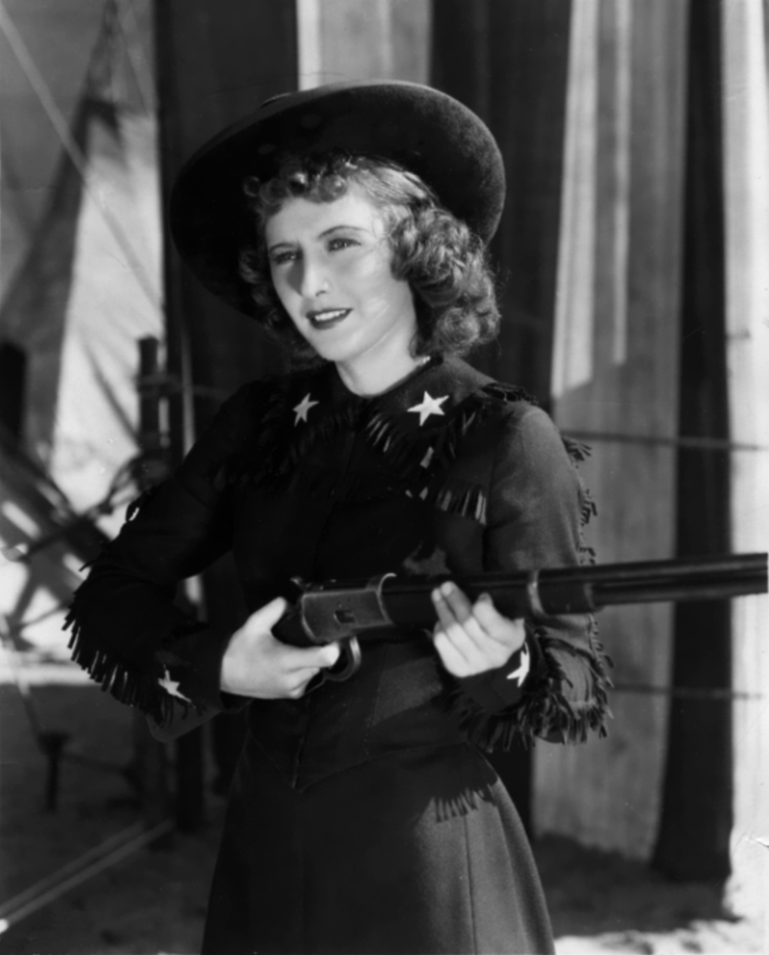 Picture of Annie Oakley (1935)