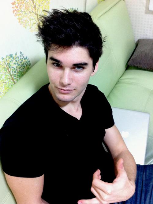 Charlie Matthews picture