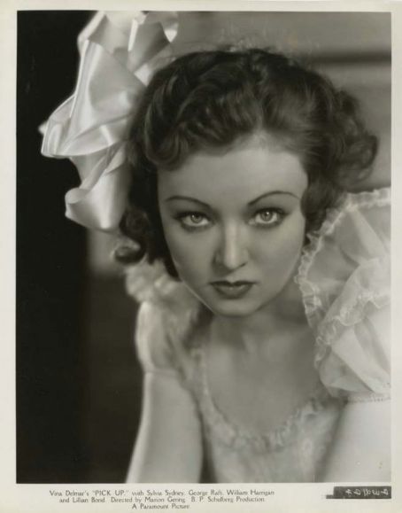 Picture of Lona Andre