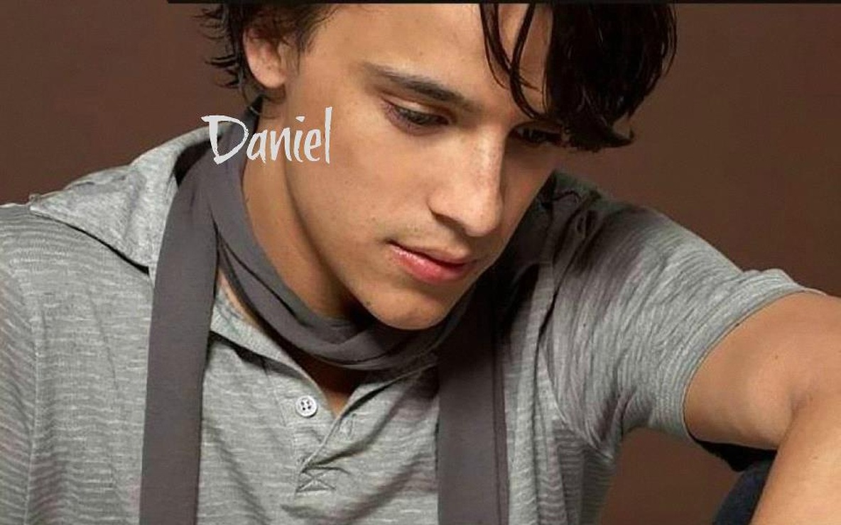 19885 Daniel Kostja Ullmann