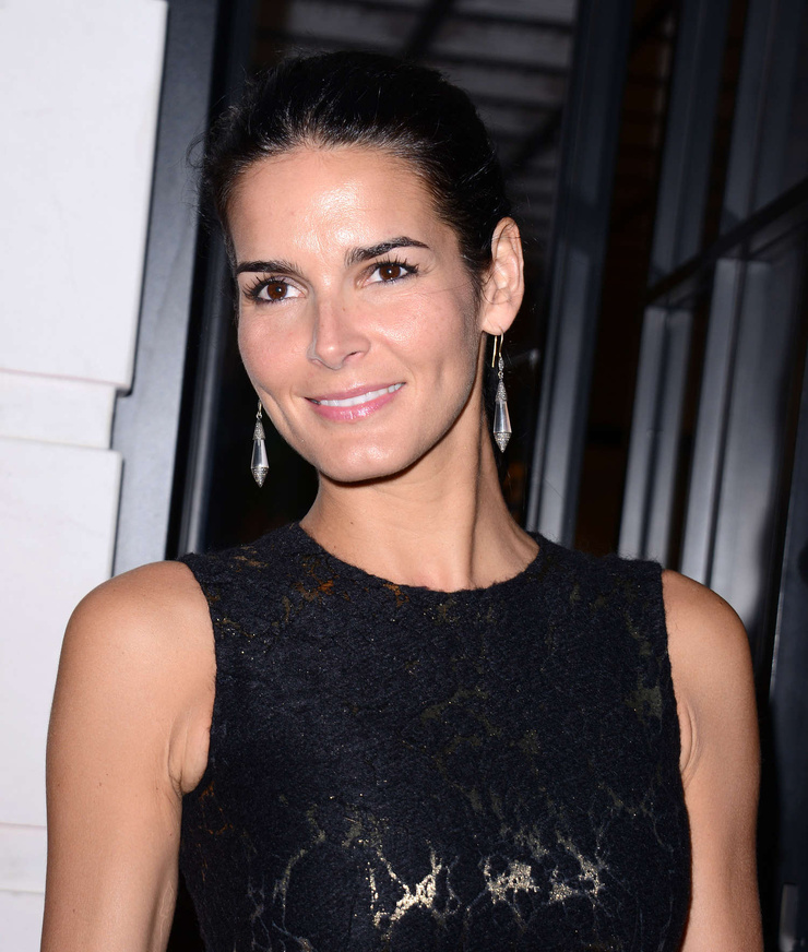 Picture of Angie Harmon