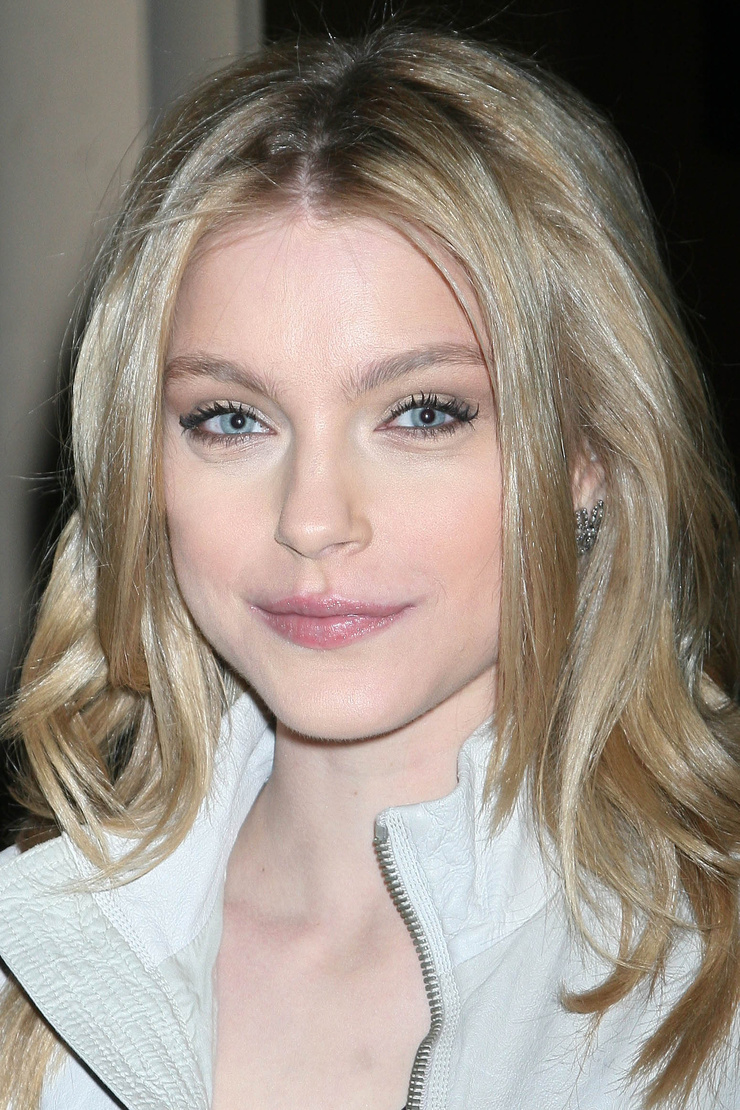 Image of Jessica Stam