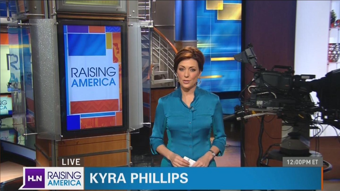 Kyra Phillips picture