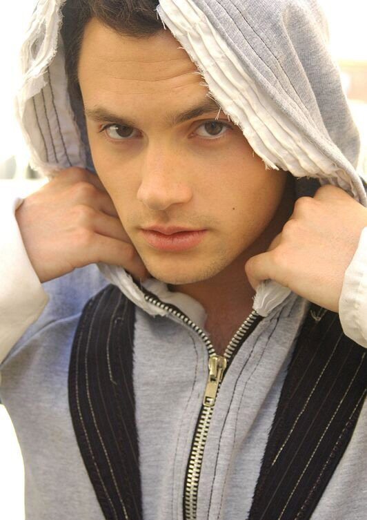 Picture of Penn Badgley