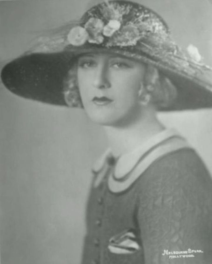 Picture of Grace Darmond