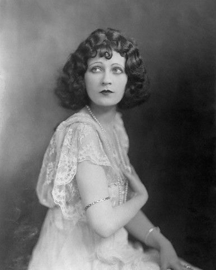 Picture of Juliette Compton