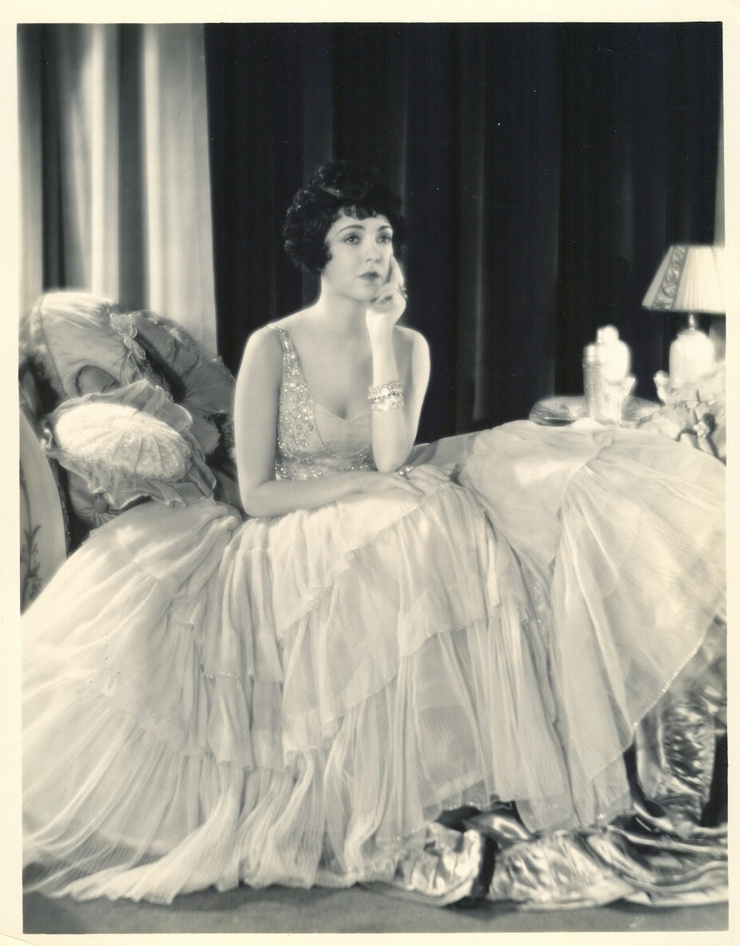 Picture of Lila Lee