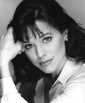 Kim Crosby image
