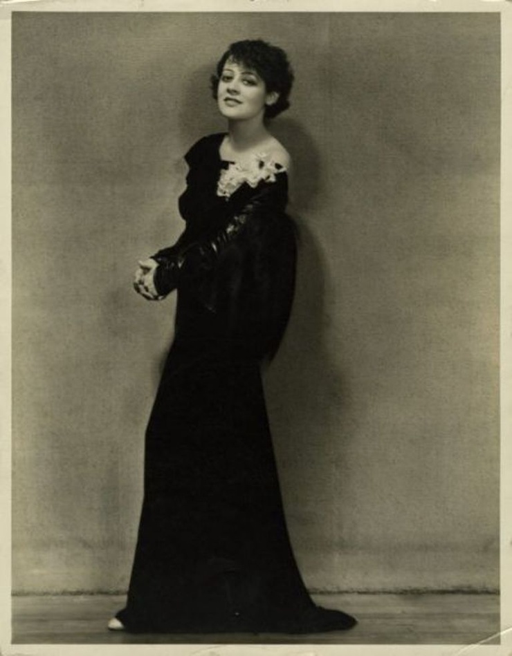 Picture of Lenore Ulric