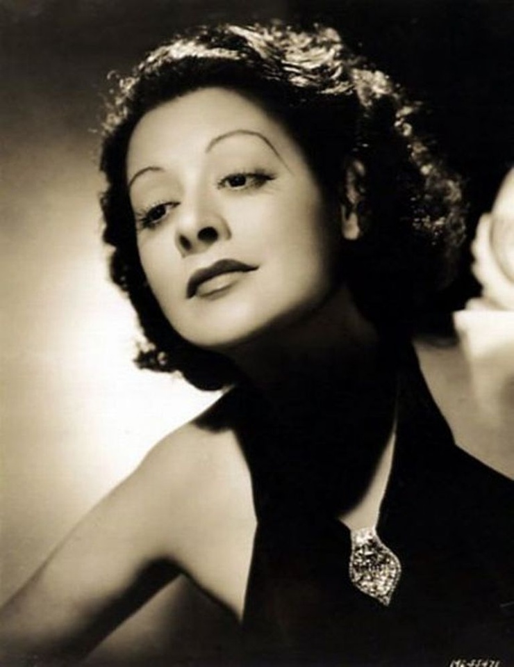 Picture of Lenore Ulric