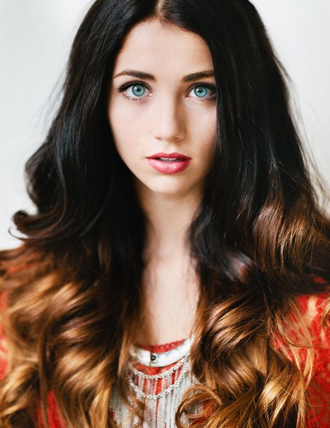 Picture of Emily Rudd