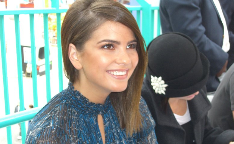 Picture of Shelley Hennig