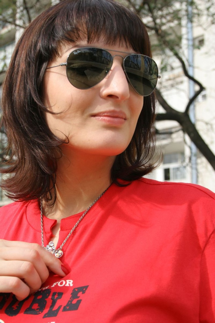 Clarah Averbuck picture