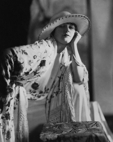 Picture of Dorothy Devore