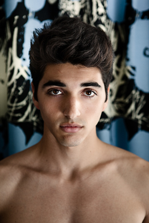 Picture of Taylor Zakhar