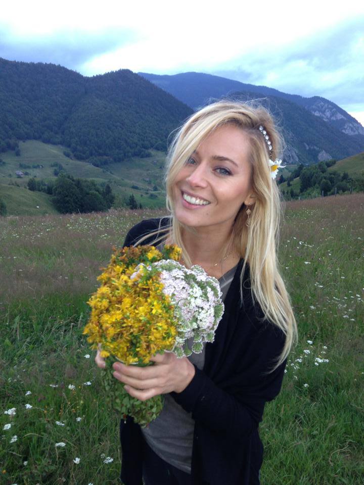 Picture of Laura Cosoi