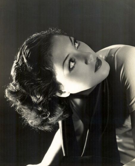 Picture of Wini Shaw