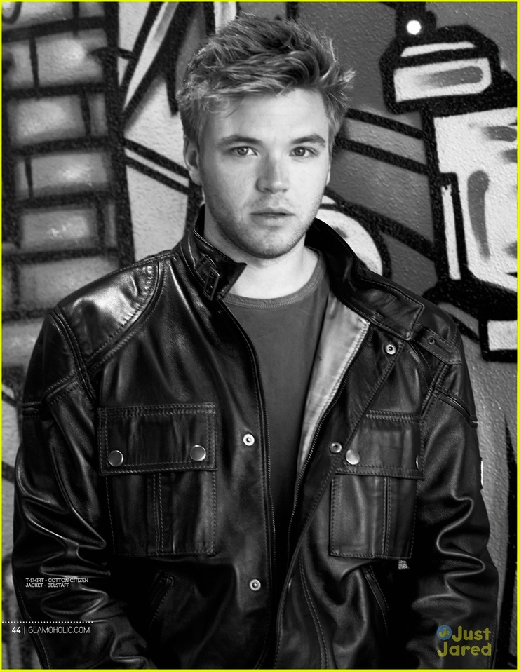 Picture of Brett Davern