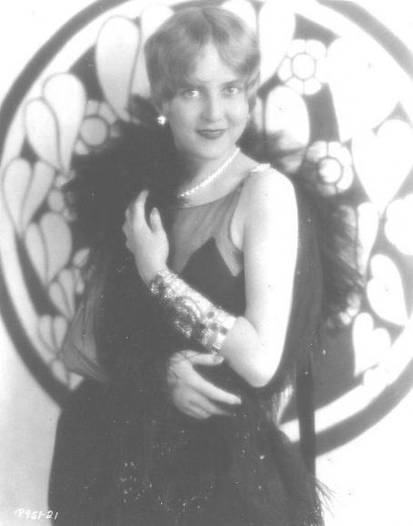 Picture of Ruth Taylor