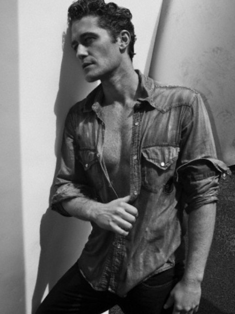 Matthew Morrison picture