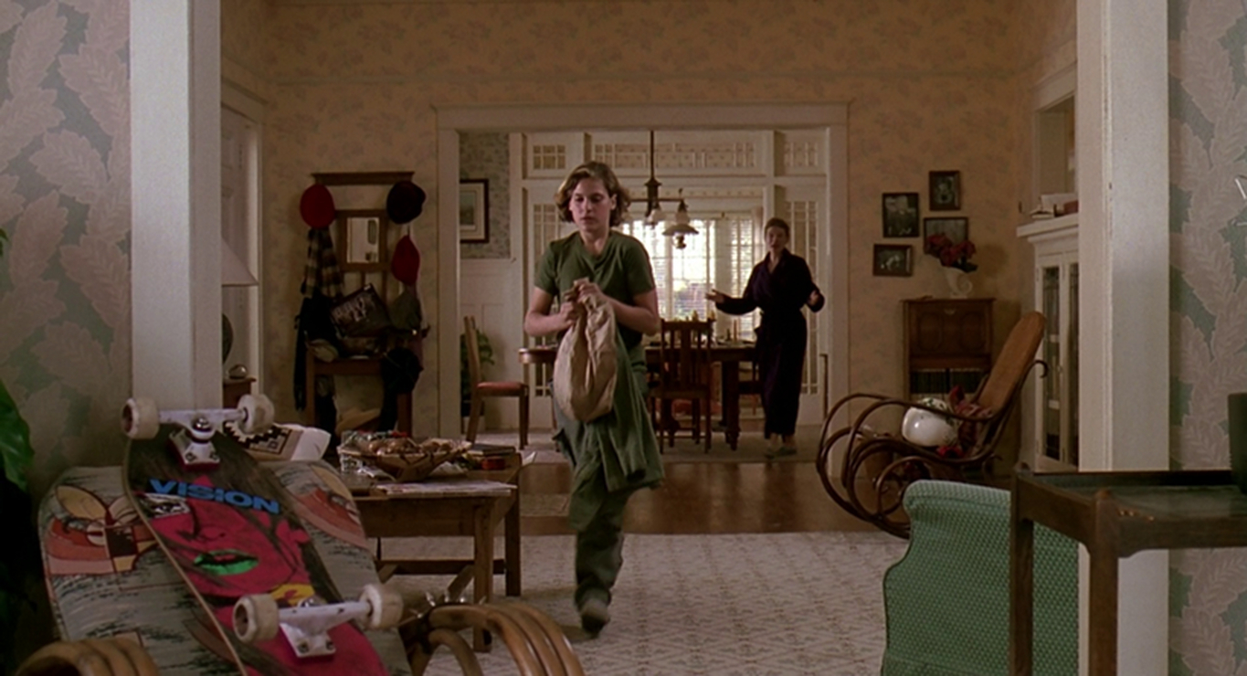 Joaquin Phoenix and Dianne Wiest