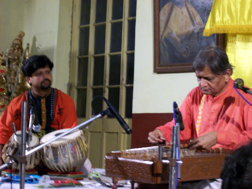 Sur Sangam's concert of Pt.Ulhas Bapat