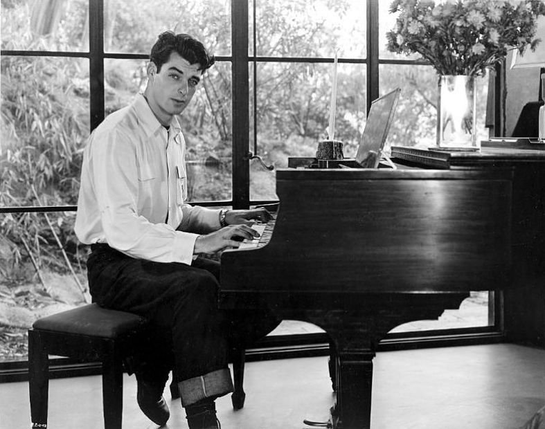 Picture of Rory Calhoun