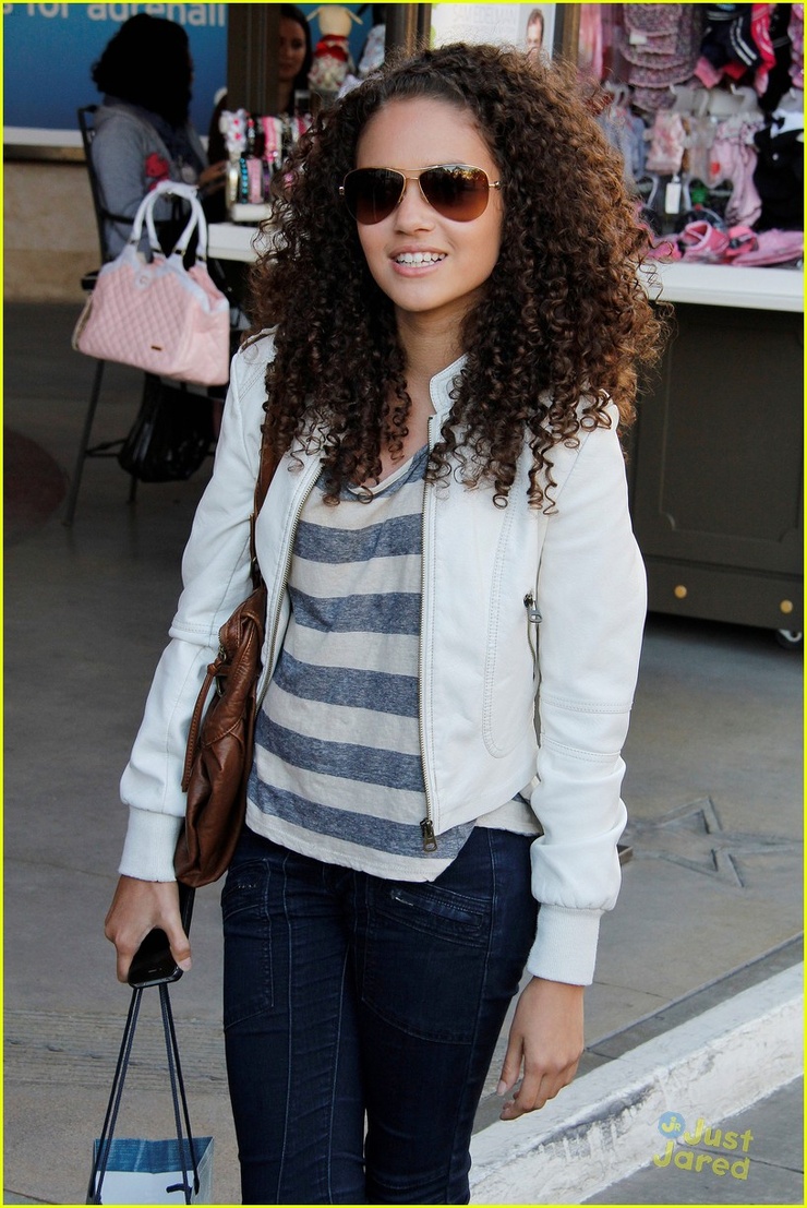 Picture of Madison Pettis
