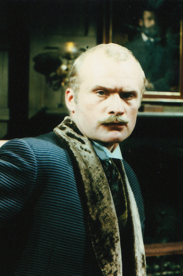 Picture of Louis Edmonds