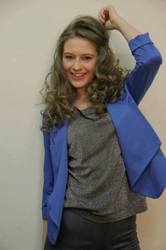 Tugce Kursunoglu picture