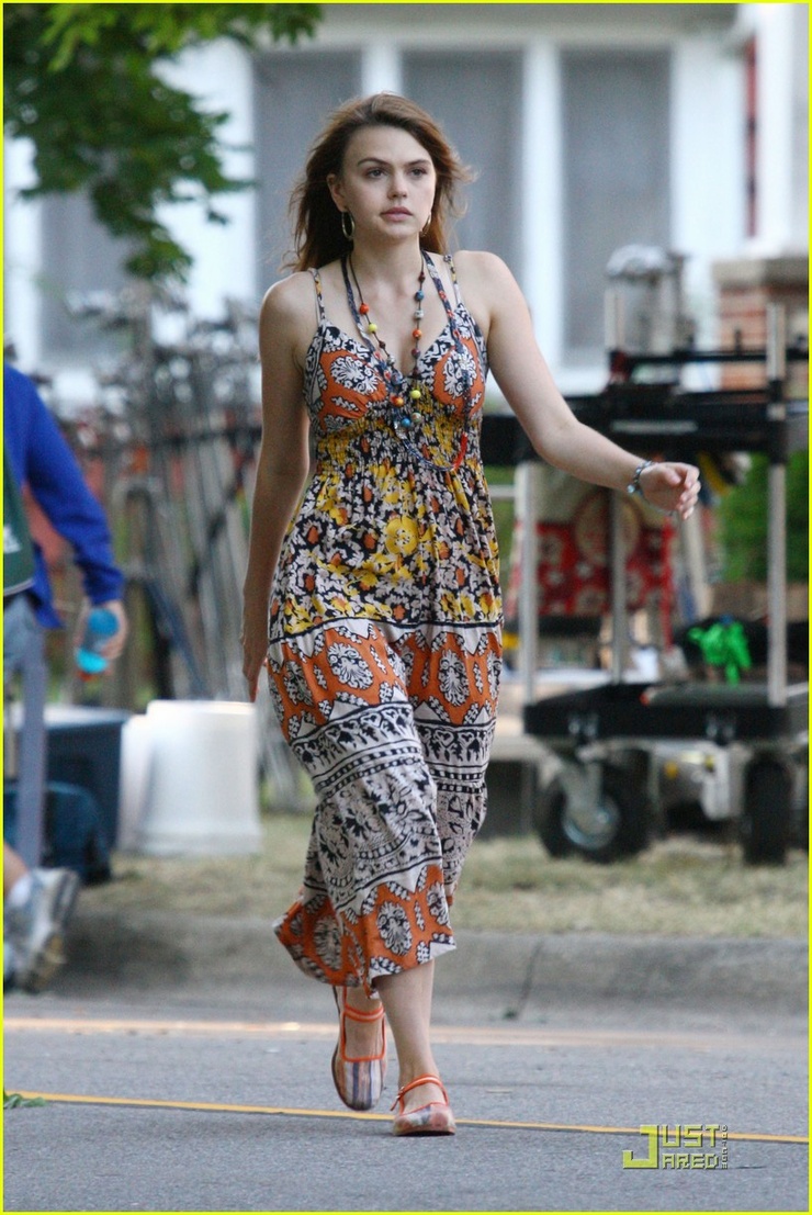 Picture of Aimee Teegarden