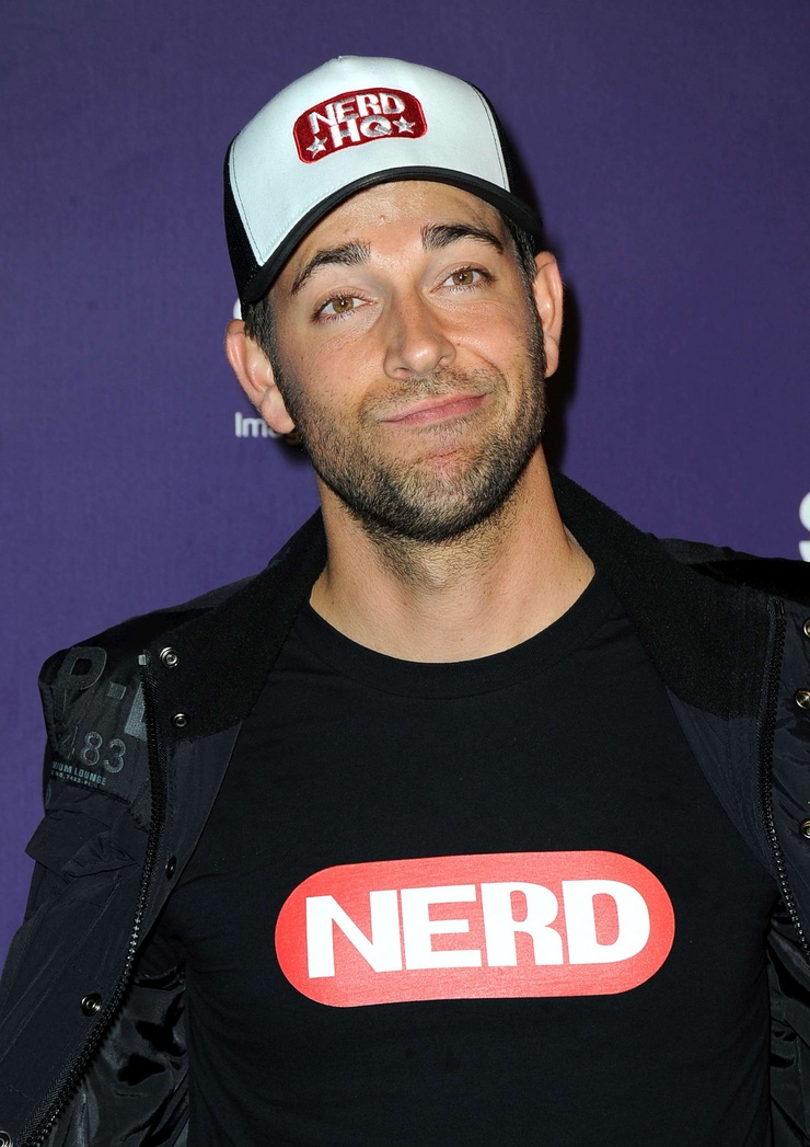Picture of Zachary Levi